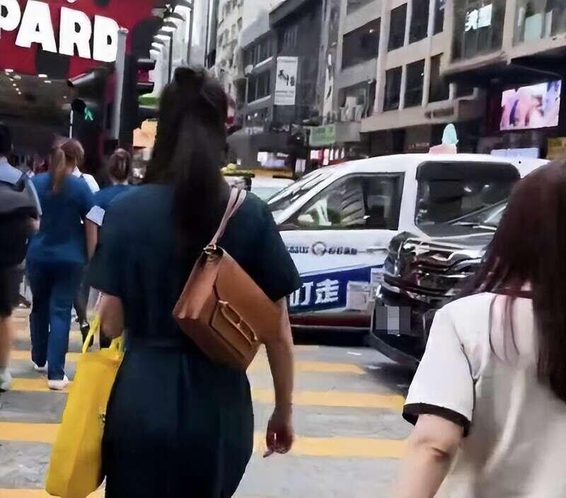 TVB女星背200万现金满街走！网民主动请缨护花 - 人在温哥华网 VanPeople.com