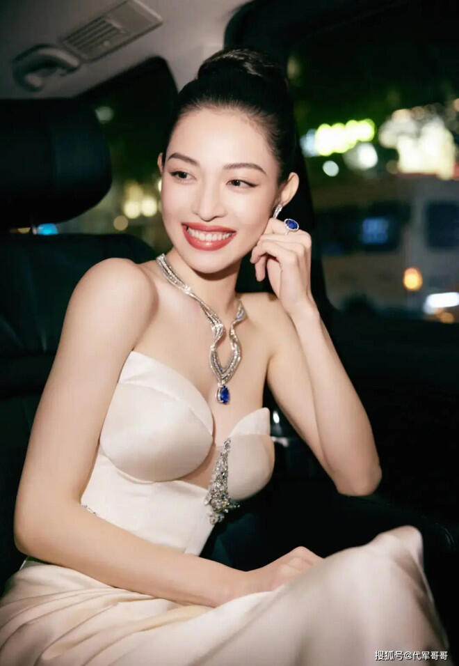 盘点娱乐圈20位性感女神，拥有天使容颜魔鬼身材.. - 人在温哥华网 VanPeople.com